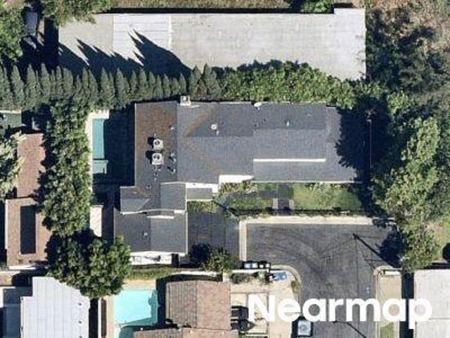 Longridge Ave