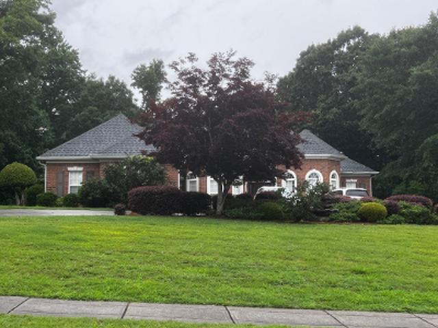 Longridge Dr