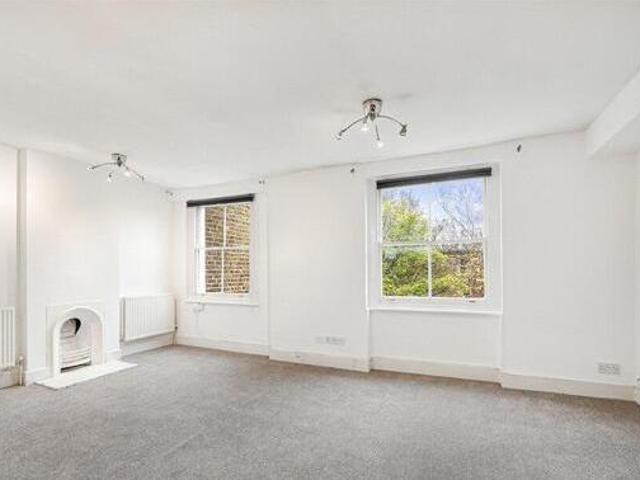Longridge Road, Earls Court, 2 Bedroom Apartment