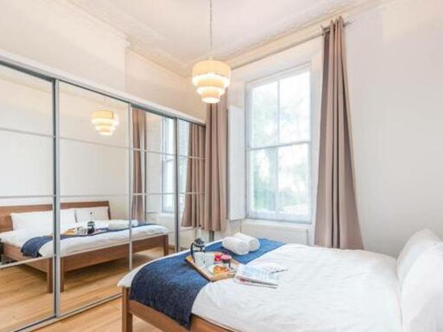 Longridge Road, Earls Court, 2 Bedroom Flat