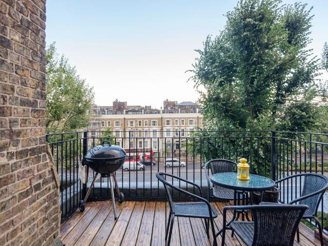 Longridge Road, Kensington SW5, 2 bed flat to rent, £3,100 pcm | PrimeLocation