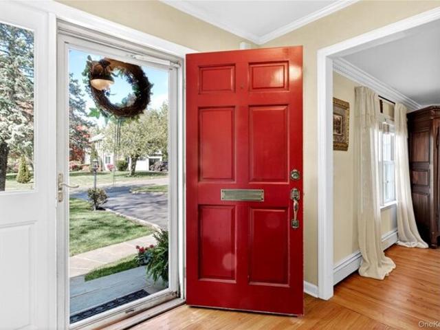 Longridge Rd, Manhasset, Home For Sale