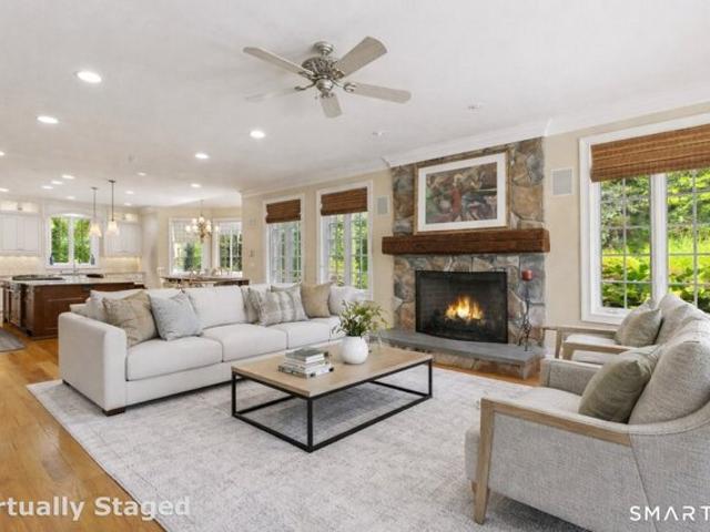 Longwood Dr, Redding, Home For Sale