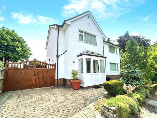 Longworth Way, Woolton Park. 4 bed detached house to rent £3,900 pcm £900 pw