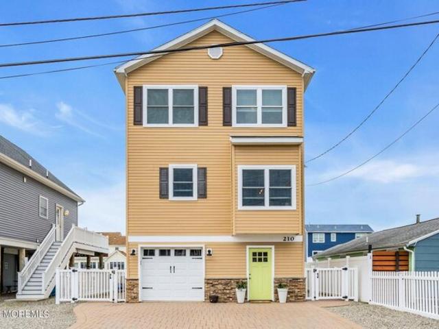 Longview Dr, Bayville, Home For Sale
