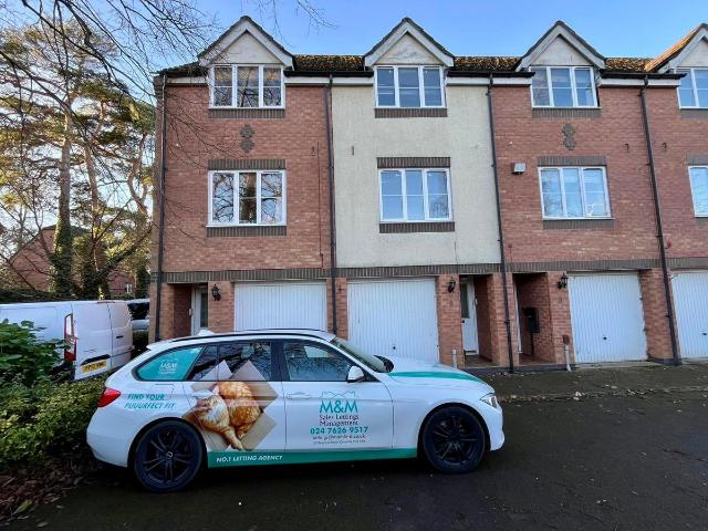 Longville Court, The Avenue, Coventry CV3, 2 bed terraced house to rent, £900 pcm | PrimeLocation