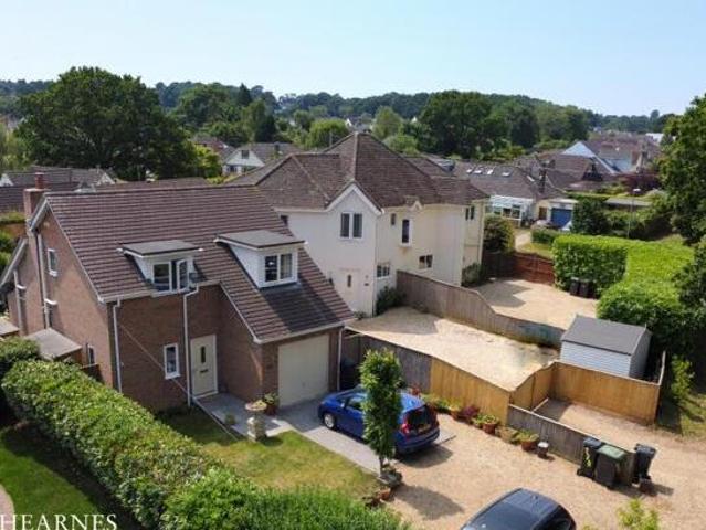 Lonnen Road, Colehill, 3 Bedroom Detached
