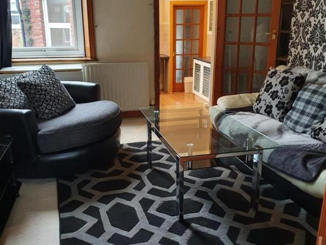 Lonsdale Terrace, Jesmond 3 bed apartment to rent £1,825 pcm £421 pw