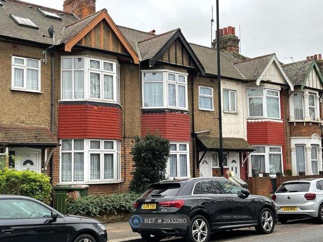 Lonsdale Avenue, London E6, 4 bed terraced house to rent, £2,500 pcm | PrimeLocation
