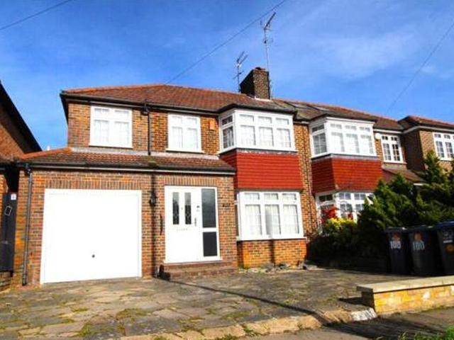 Lonsdale Drive, Enfield, 4 Bedroom Semi detached
