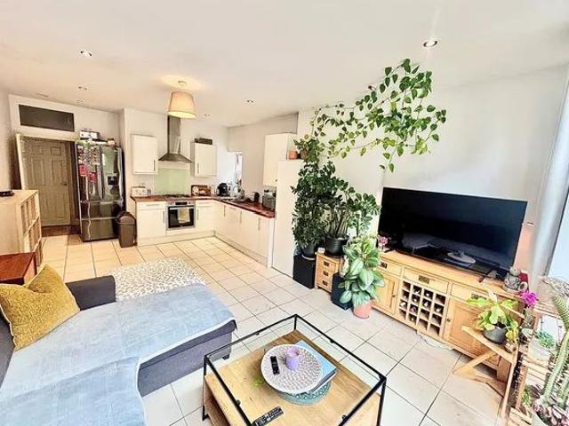 Lonsdale Road. Wanstead, E11 2PH, Property for rent