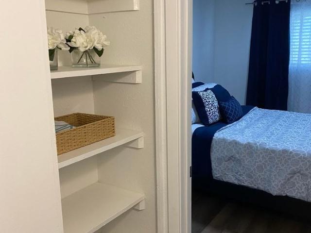 Look & Lease Move in Specials! Studio Condo for Rent at 6802 6802 6862 N 44th ave, Glendale, AZ 85301 The Heart of Glendale