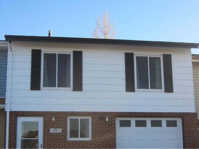 Looking for 4th roommate!