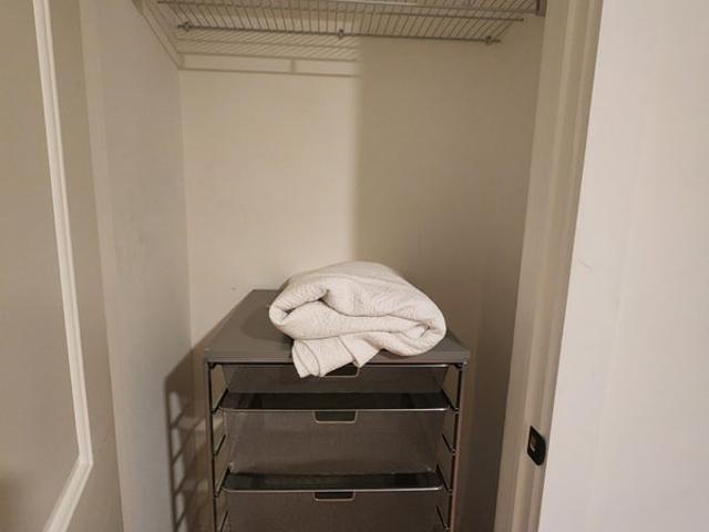 [Looking for 1 Female Roommate ASAP for a Single R