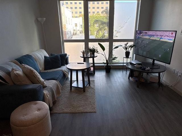 Looking for 1 roommate at 2b/1bath