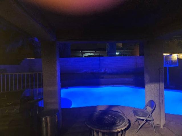 Looking for 1 to 2 roommates