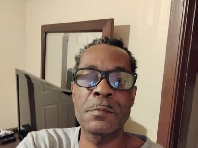 Looking For Trans WEMAN Room Mates in Chicago Illinois To Rent one of my Furnished Room