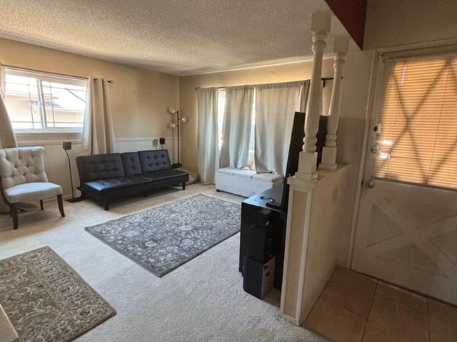 Looking for two female roomates in serra mesa
