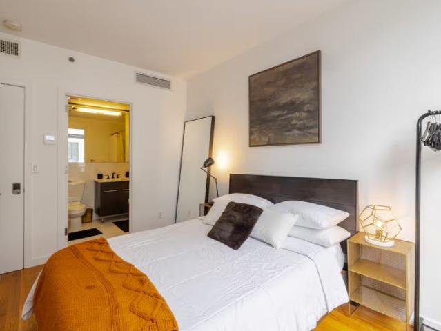 Looking for a comfortable, fully furnished private
