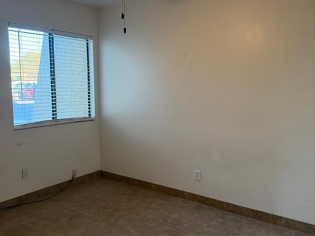 Looking for a Female Housemate for a 3 Bedroom Condo near ASU, Rent is $650 a month