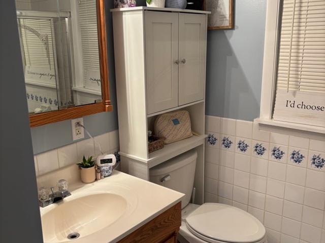 Looking for a female roommate