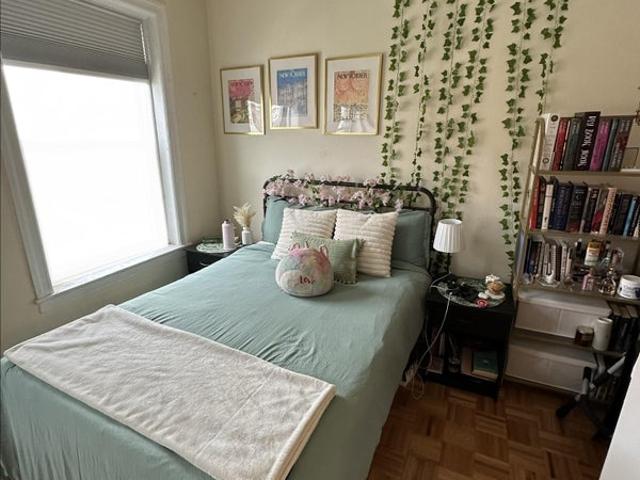 Looking for a Female Roommate in Hoboken for 8/1