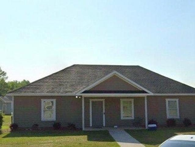 Looking for a fourth roommate