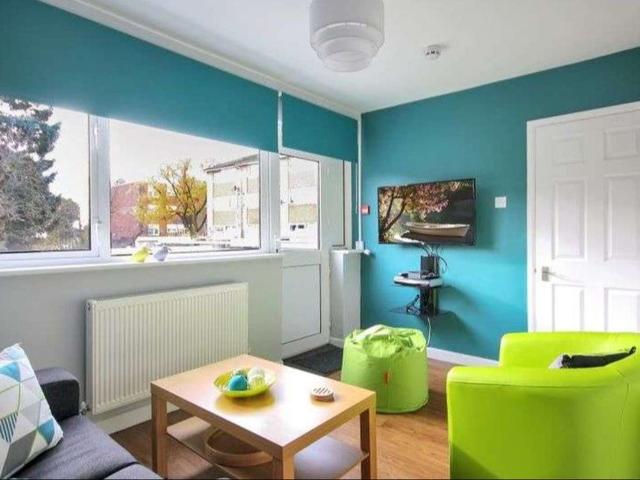 Looking for a Great Place to Call Home? Welcome to Fairview, Woking! Room 3