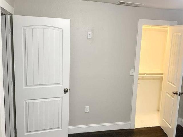 Looking for a respectful roommate