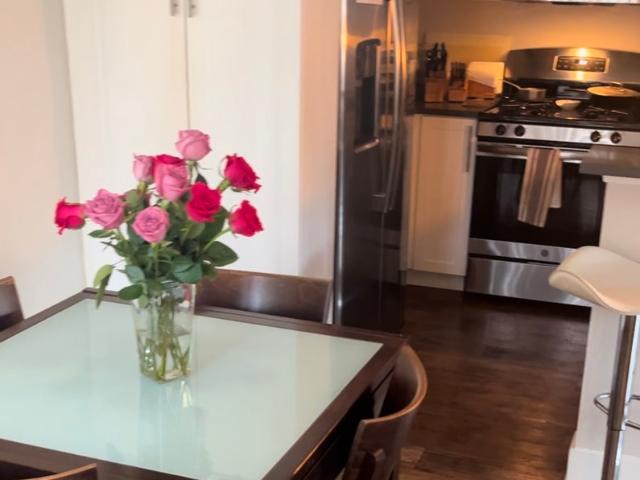 Looking for a responsible, clean female roommate