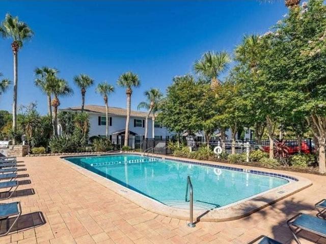 Looking for a room mate