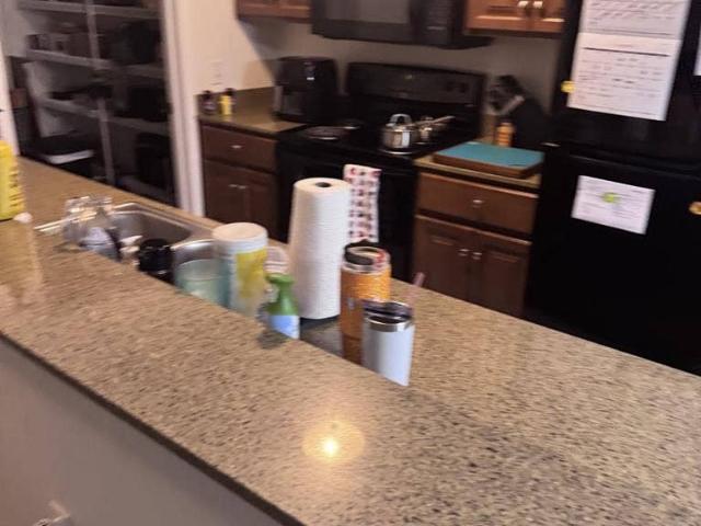 Looking for a roomate