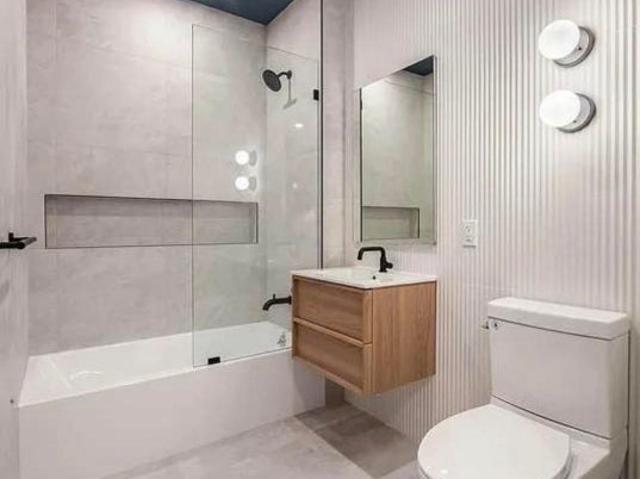 Looking for a roomate for a 2 bedroom apartment