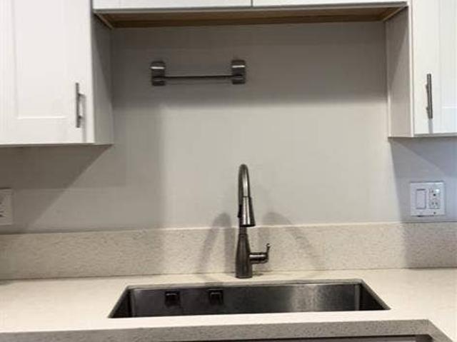 Looking for a roommate for a 2b2b