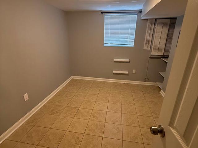 Looking for a roommate in College Park!
