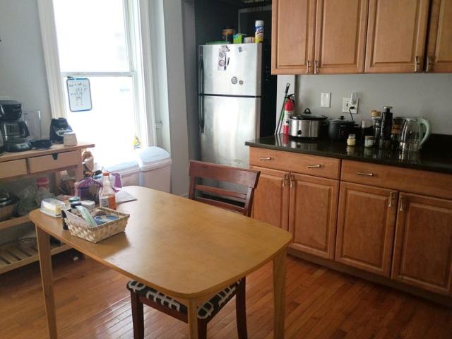Looking for a roommate in JP