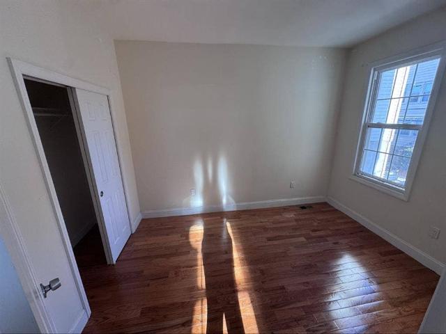 Looking for a roommate