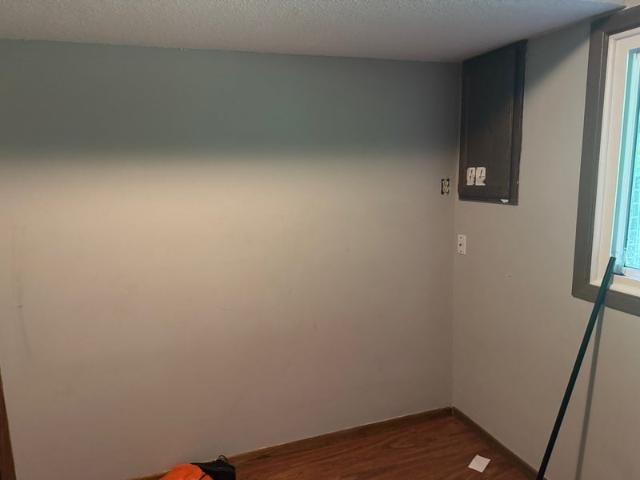 Looking for a Roommate
