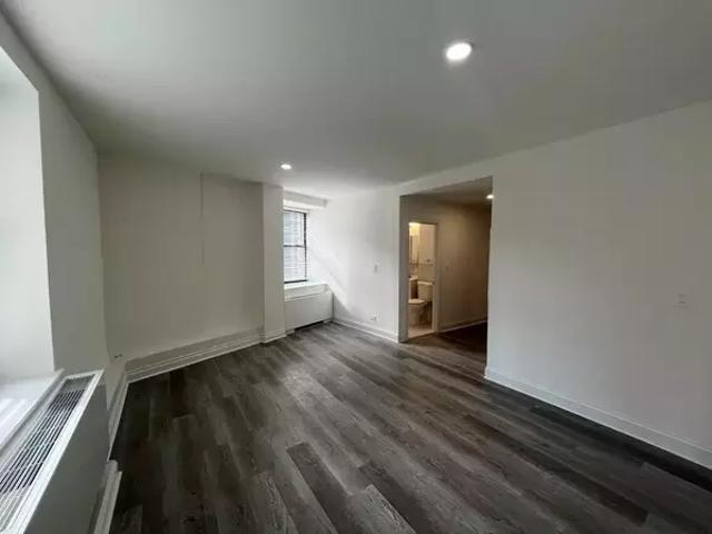 Looking for a third roommate for apartment in KTown