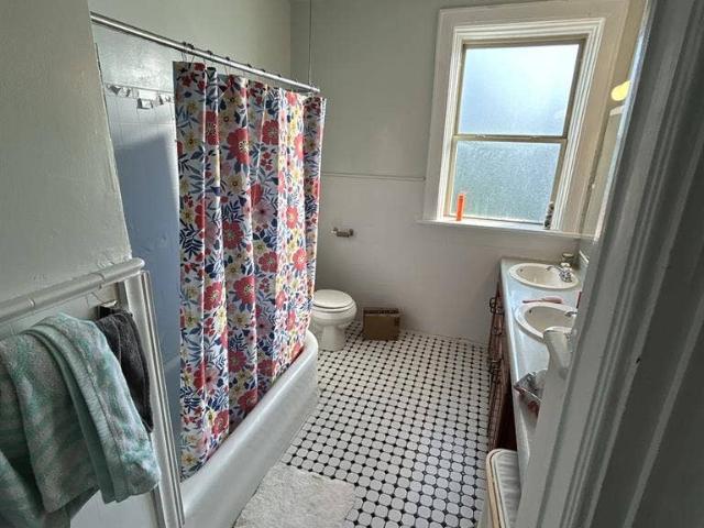 Looking for a 3rd female roommate
