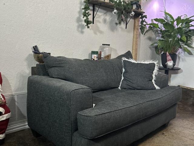 Looking for chill roommate