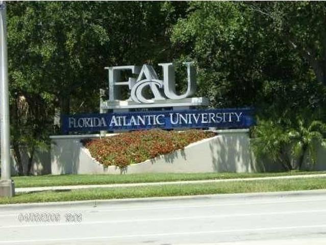 Looking for F to share 2 F studentsE Bocafurnishe