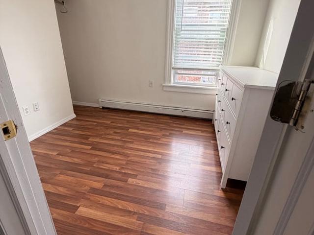 Looking for Female Roommate