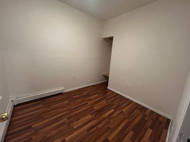 Looking for Female Roommate
