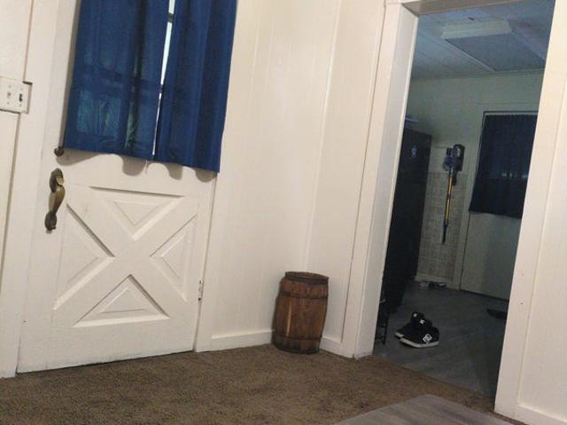 Looking for female roommate