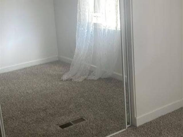 Looking for Female Roomate 45 plus