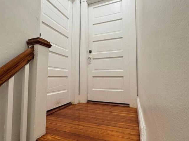 Looking for flatmates