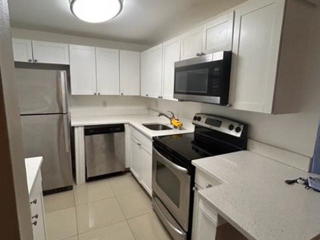 Looking for M student to share furnished 2 bed