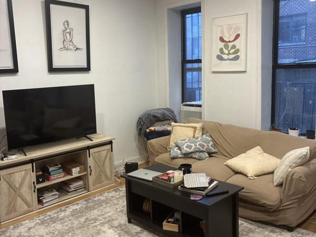 Looking for new roommate