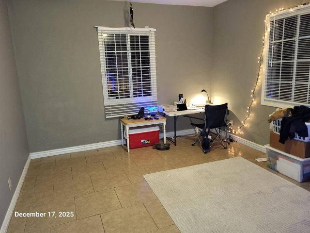 Looking for one Roommate